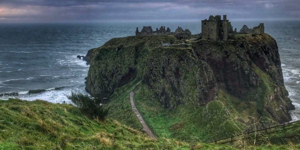 40 Abandoned Castles From Around The World - RoughMaps