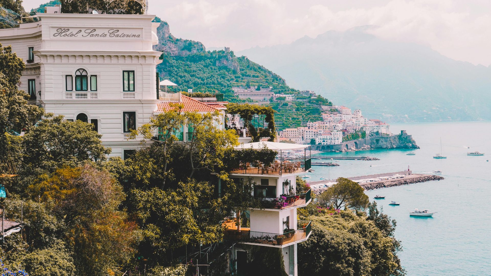 20 Mesmerizing Seaside Cities You Must Visit At Least Once - RoughMaps