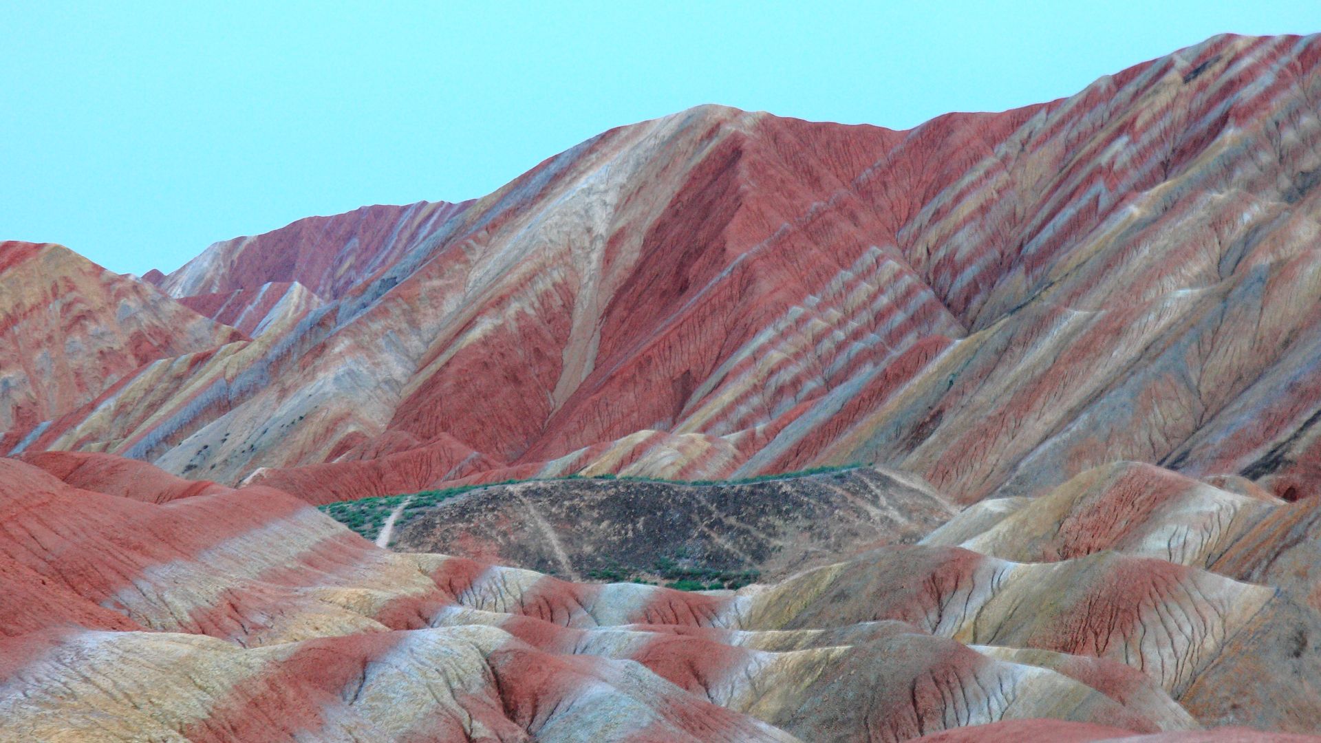 20 Strangest Landscapes Around the World You Need to See to Believe ...