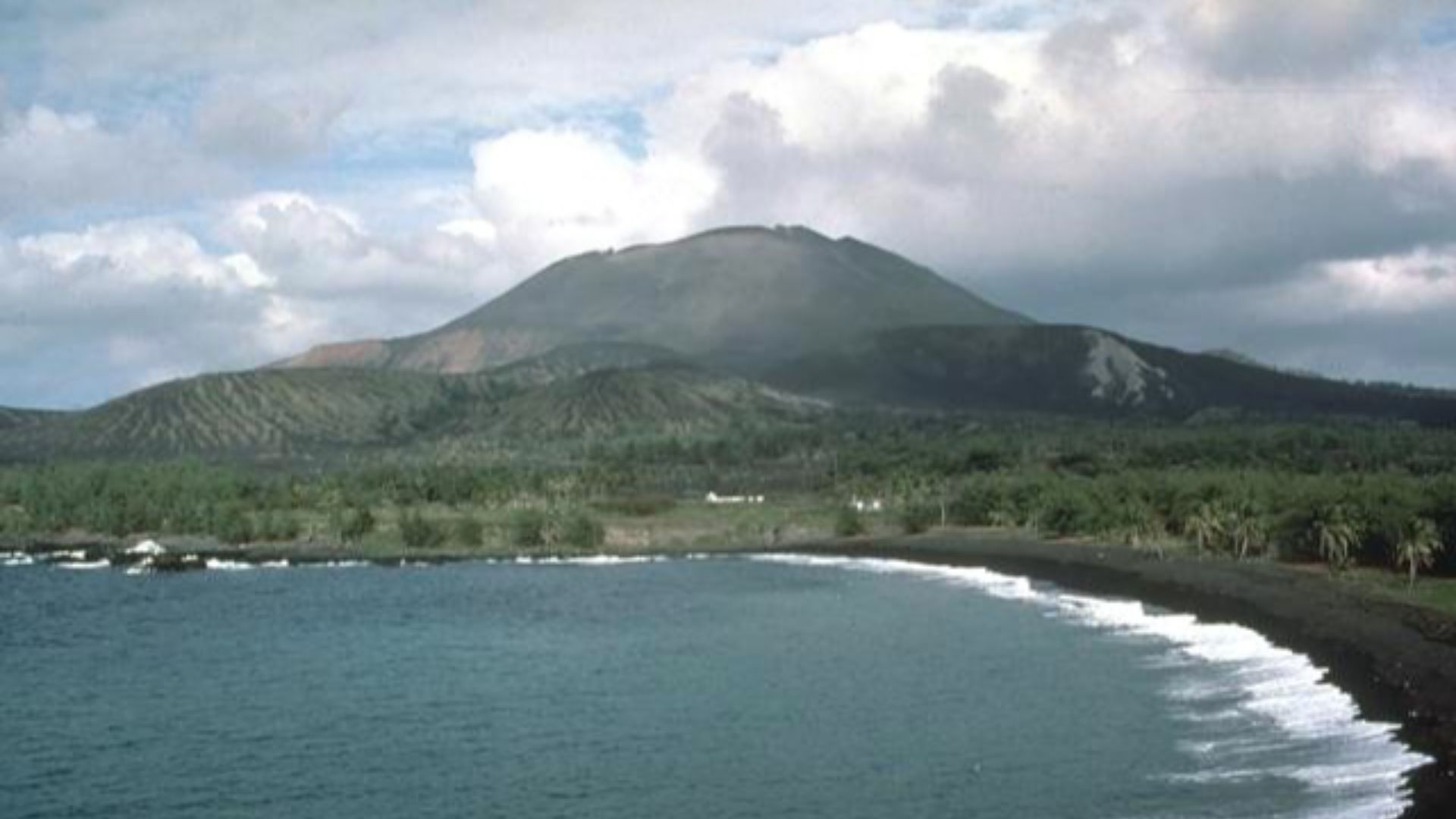 The 50 Most Remote Islands In The World - RoughMaps