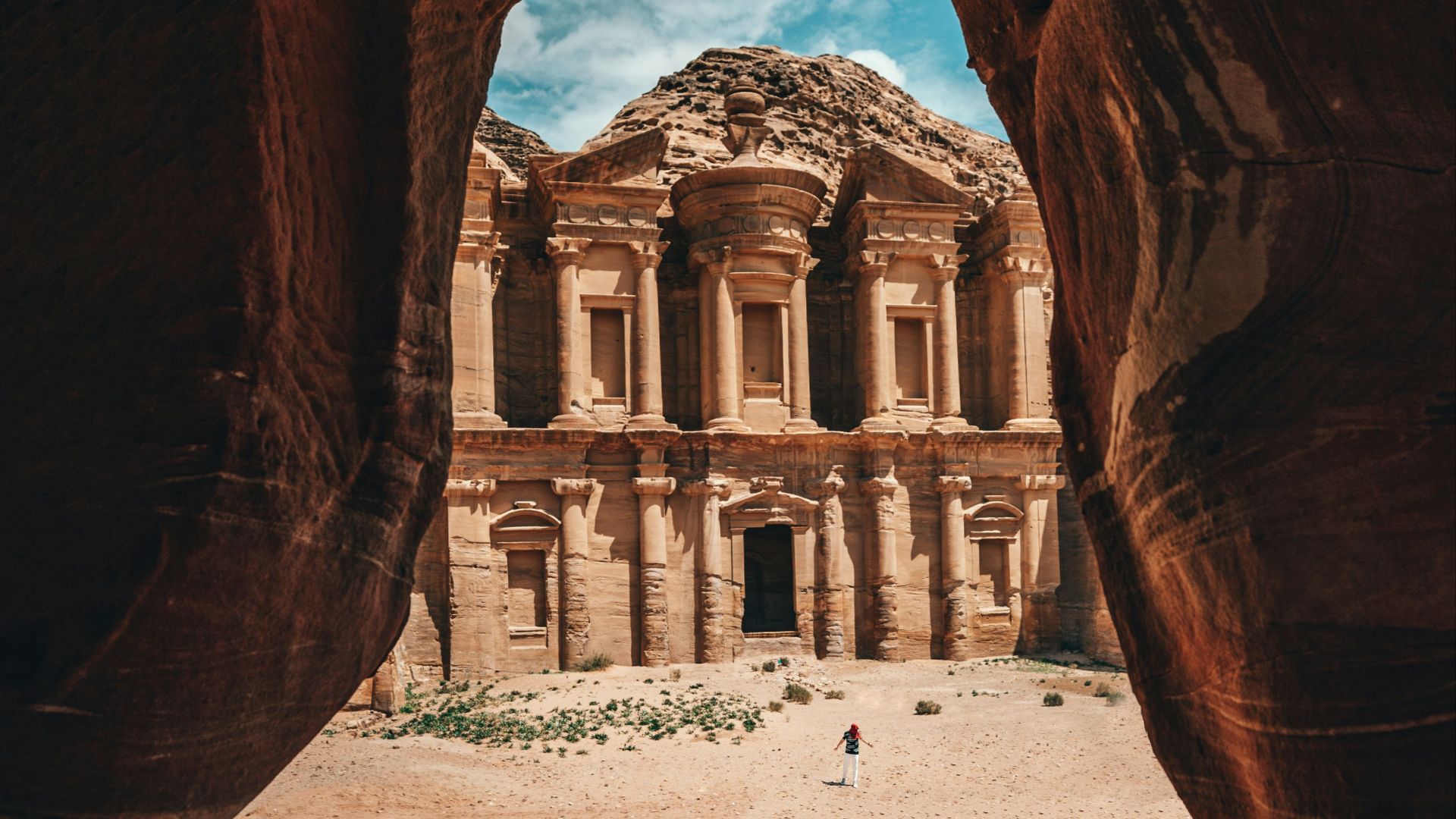 The World's Most Gorgeous Spots Built Into Cliffs - RoughMaps