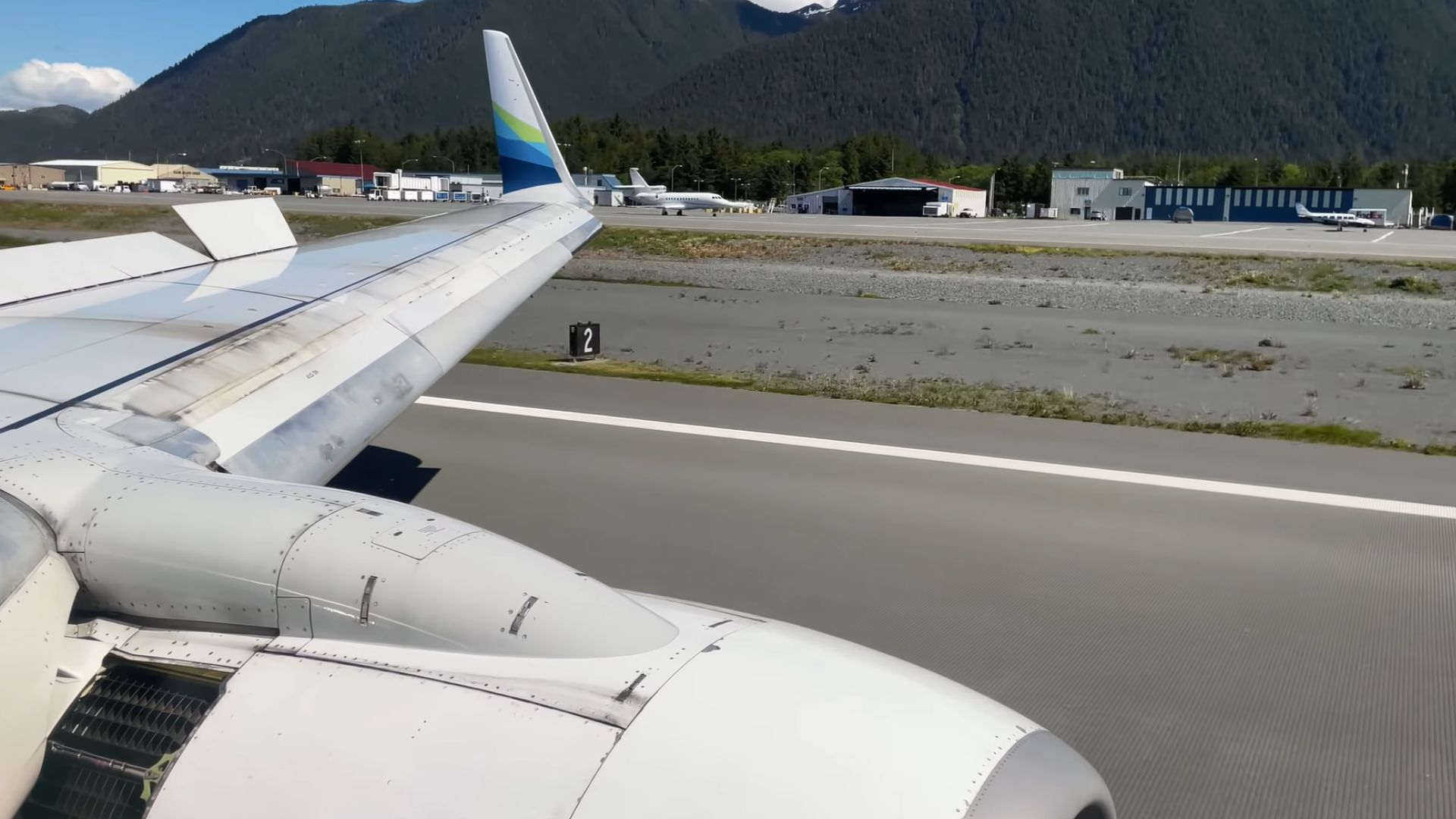 The 20 Coolest Airports For Planespotting - RoughMaps