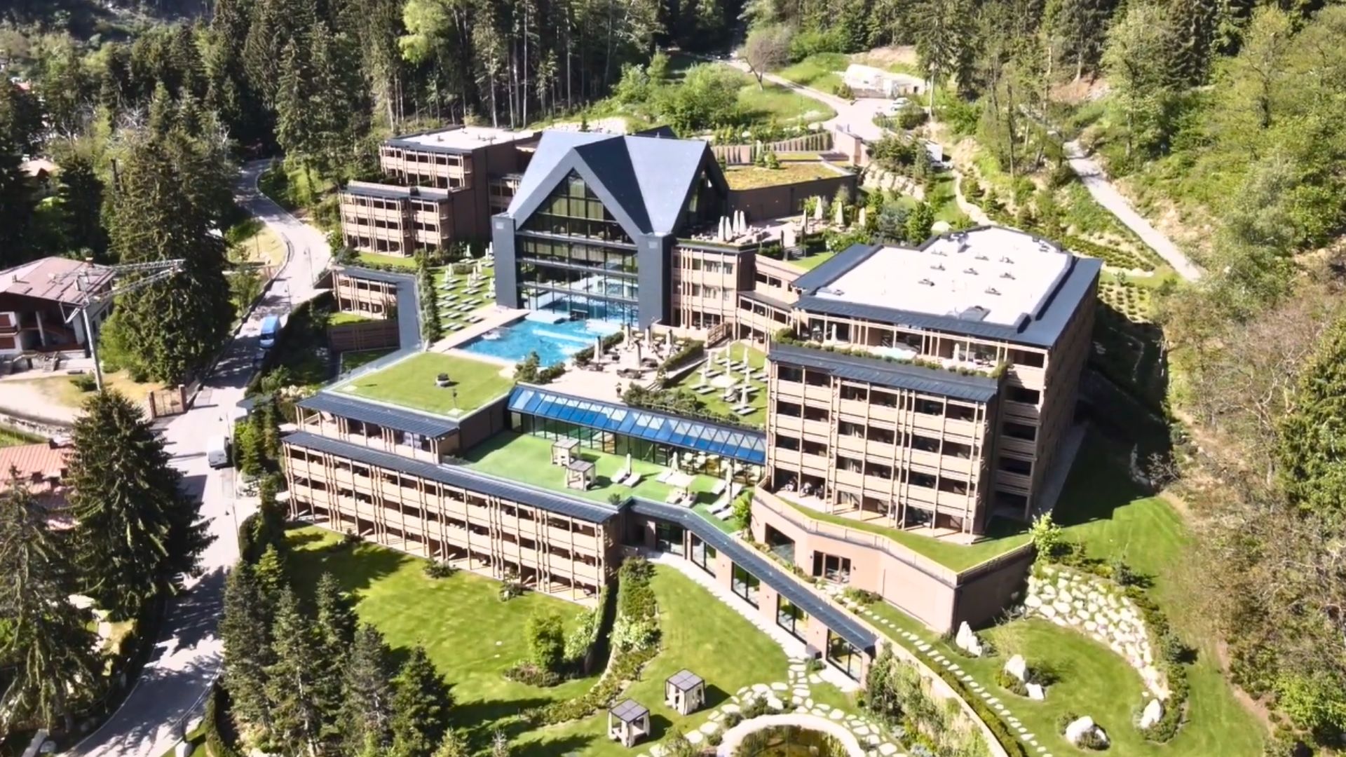 The 20 Best Luxury Spas Around The World - RoughMaps