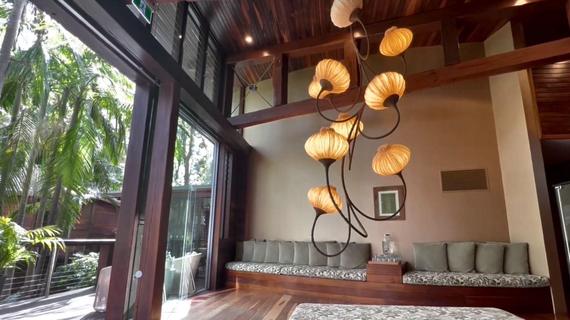 The 20 Best Luxury Spas Around The World - RoughMaps