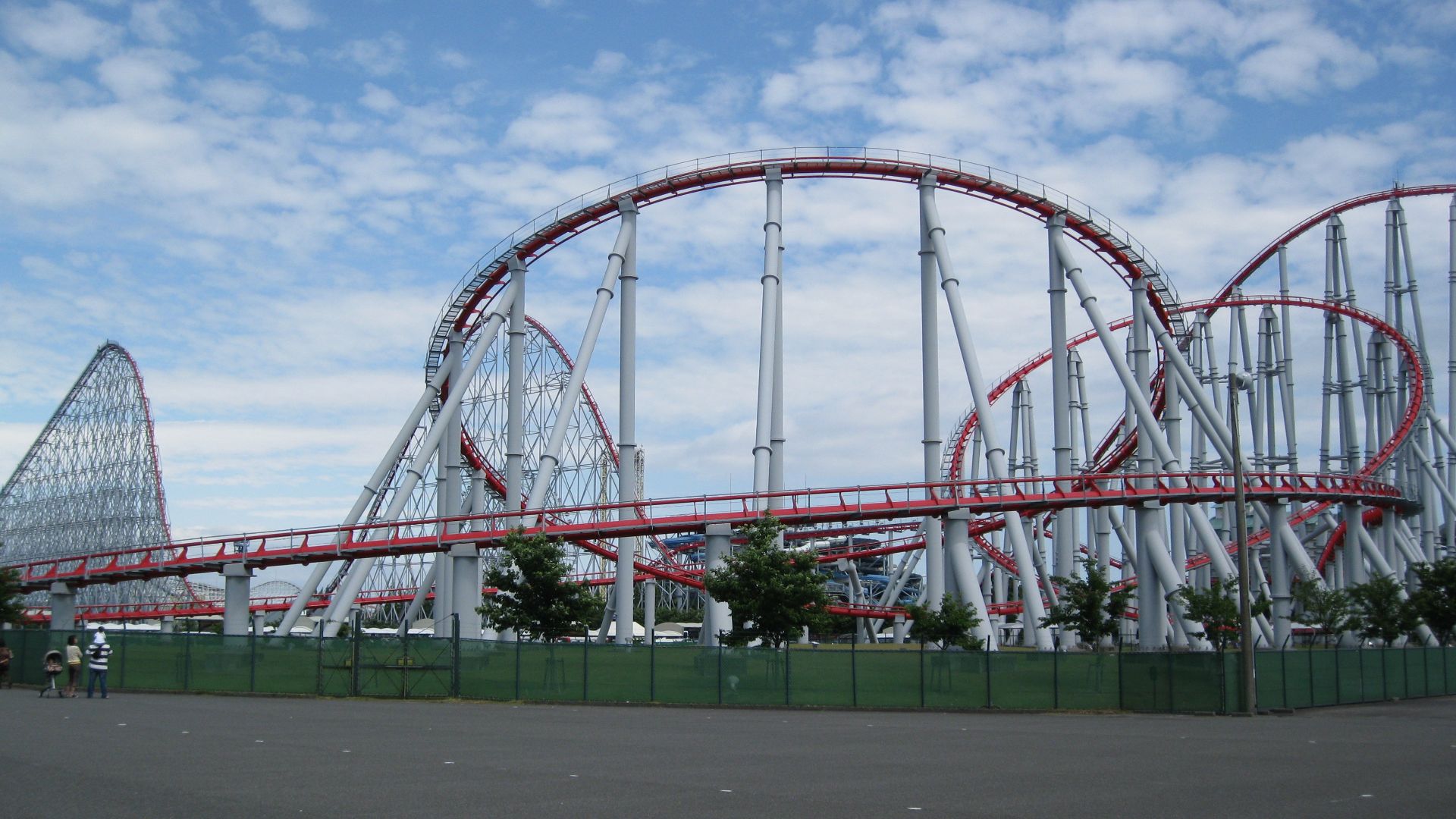 Speedy Rides: The 20 Fastest Roller Coasters In The World - RoughMaps