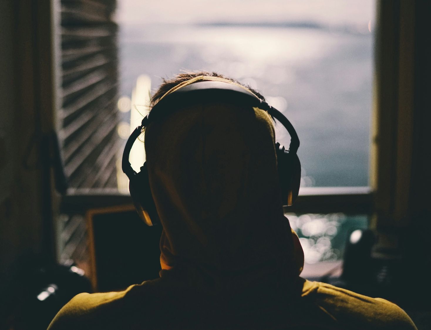 The Best Travel Podcasts You Should Check Out - RoughMaps