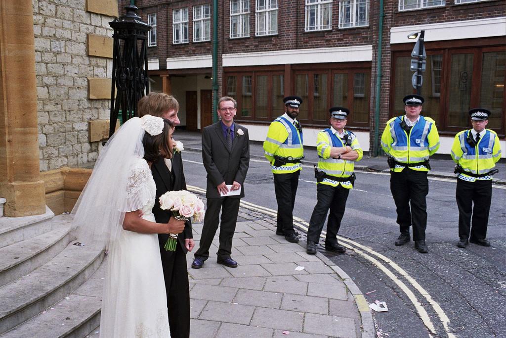 People From Around The World Share Their Disaster Wedding Stories ...