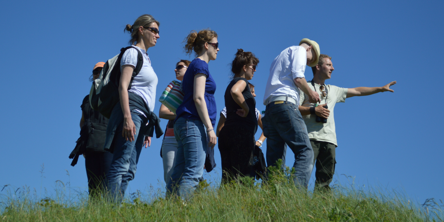 Guides From Around The World Share Their Dumbest Tourist Encounters ...